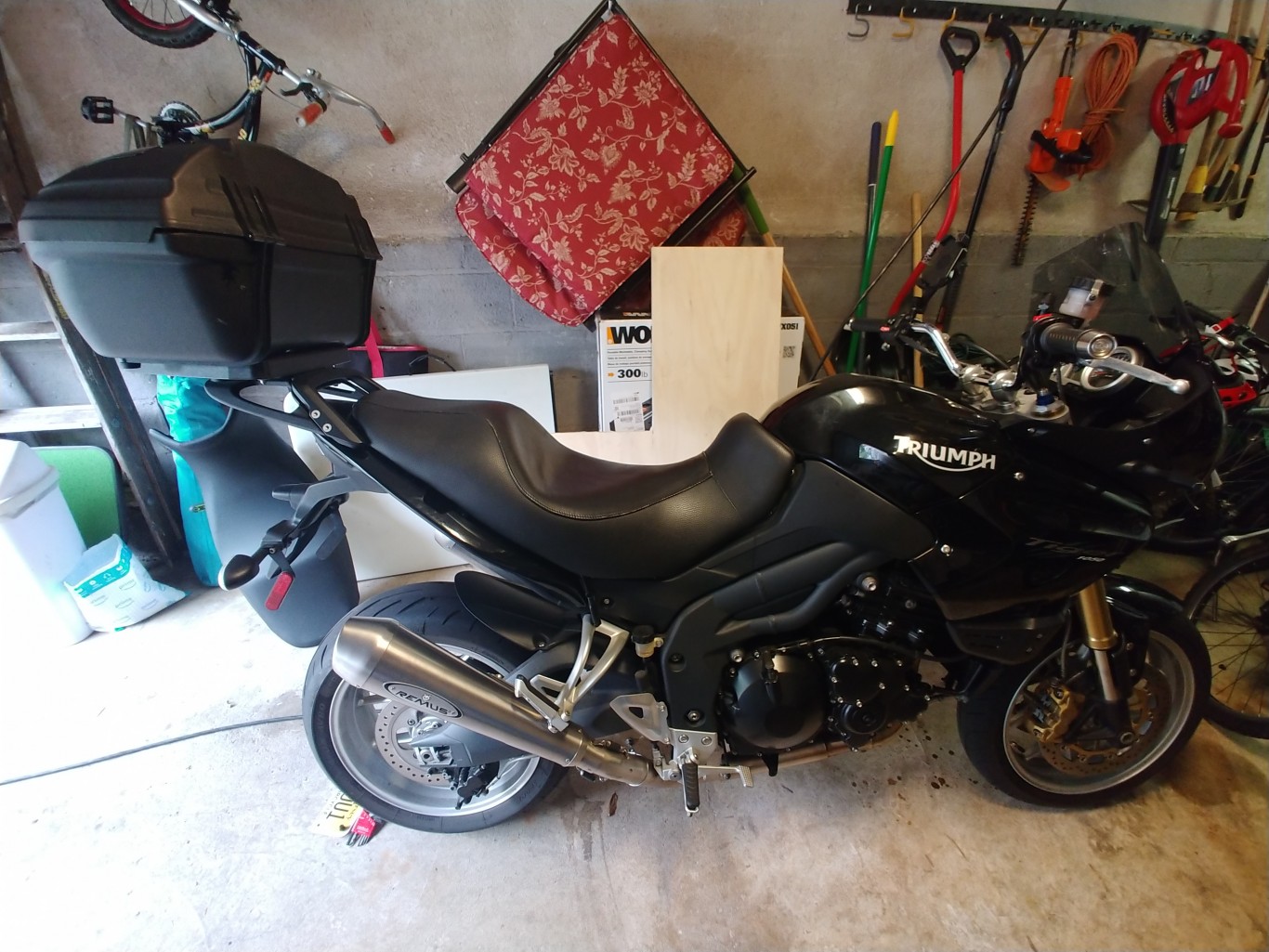 SOLD: Tiger Top Box & Mounting plates; Remus full exhaust; Mr Ed's Moto ...